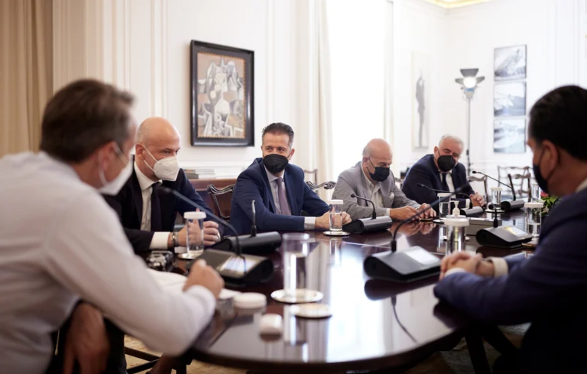 Επιχορήγηση Τουριστικών γραφείων και Τουριστικών λεωφορείων – fedHATTA